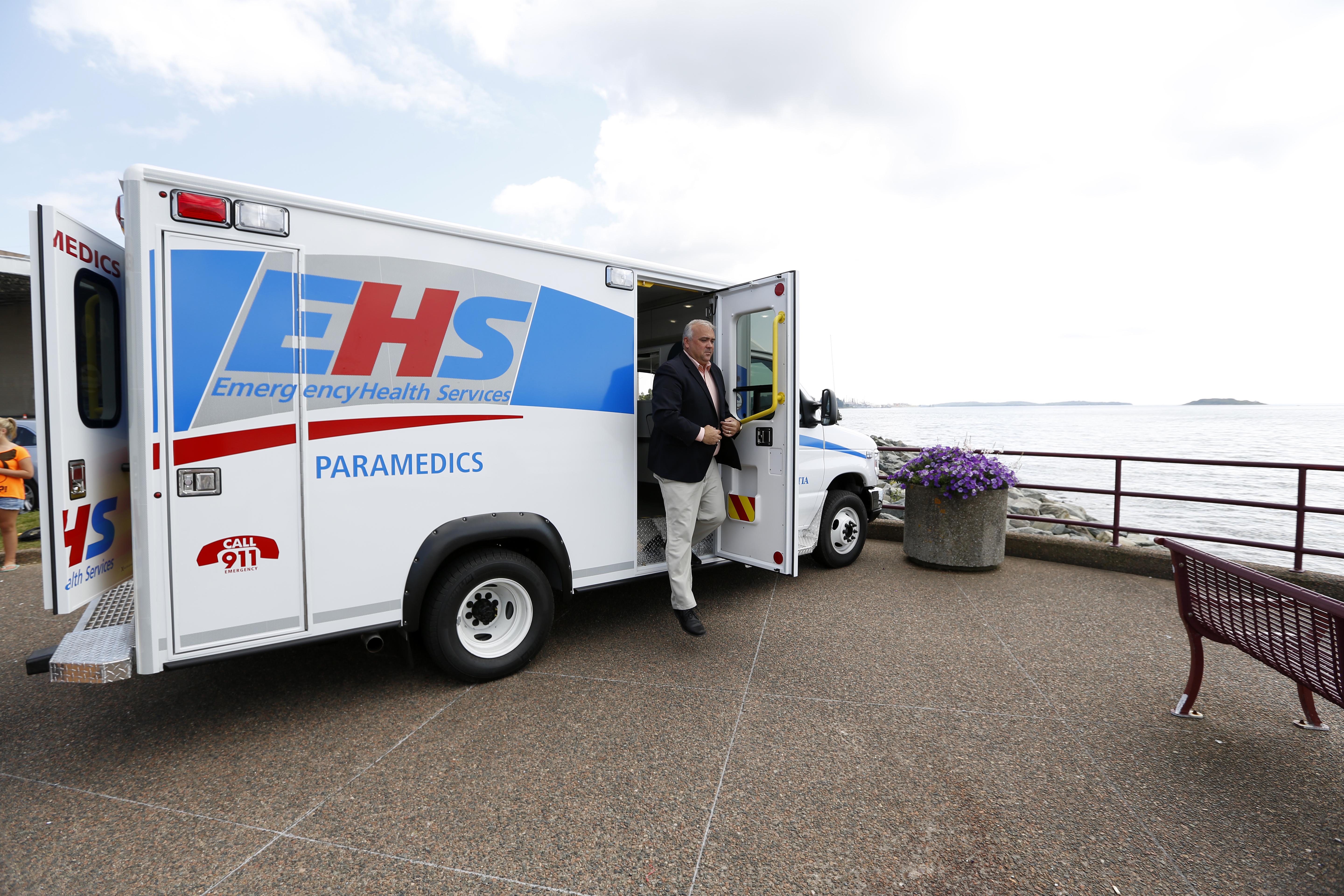New Ambulance Fleet Improves Care, Safety, Boosts Economy | novascotia.ca